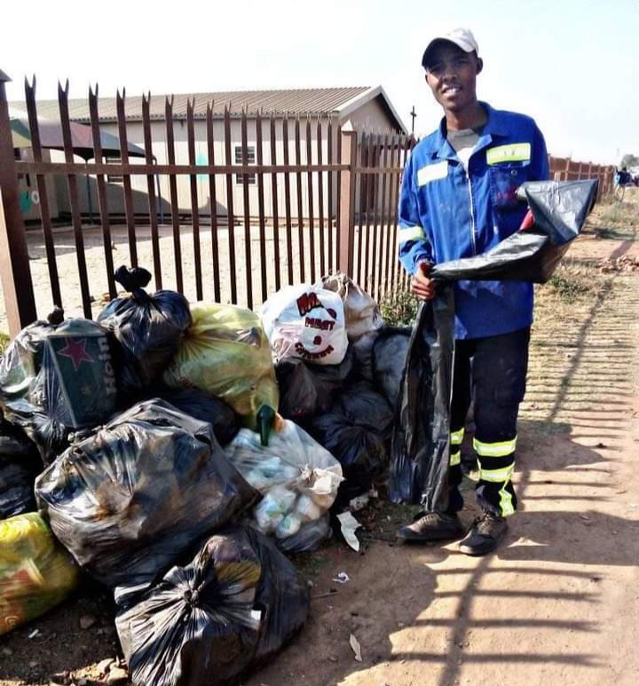 Garbage creates clean goals — Vutivi